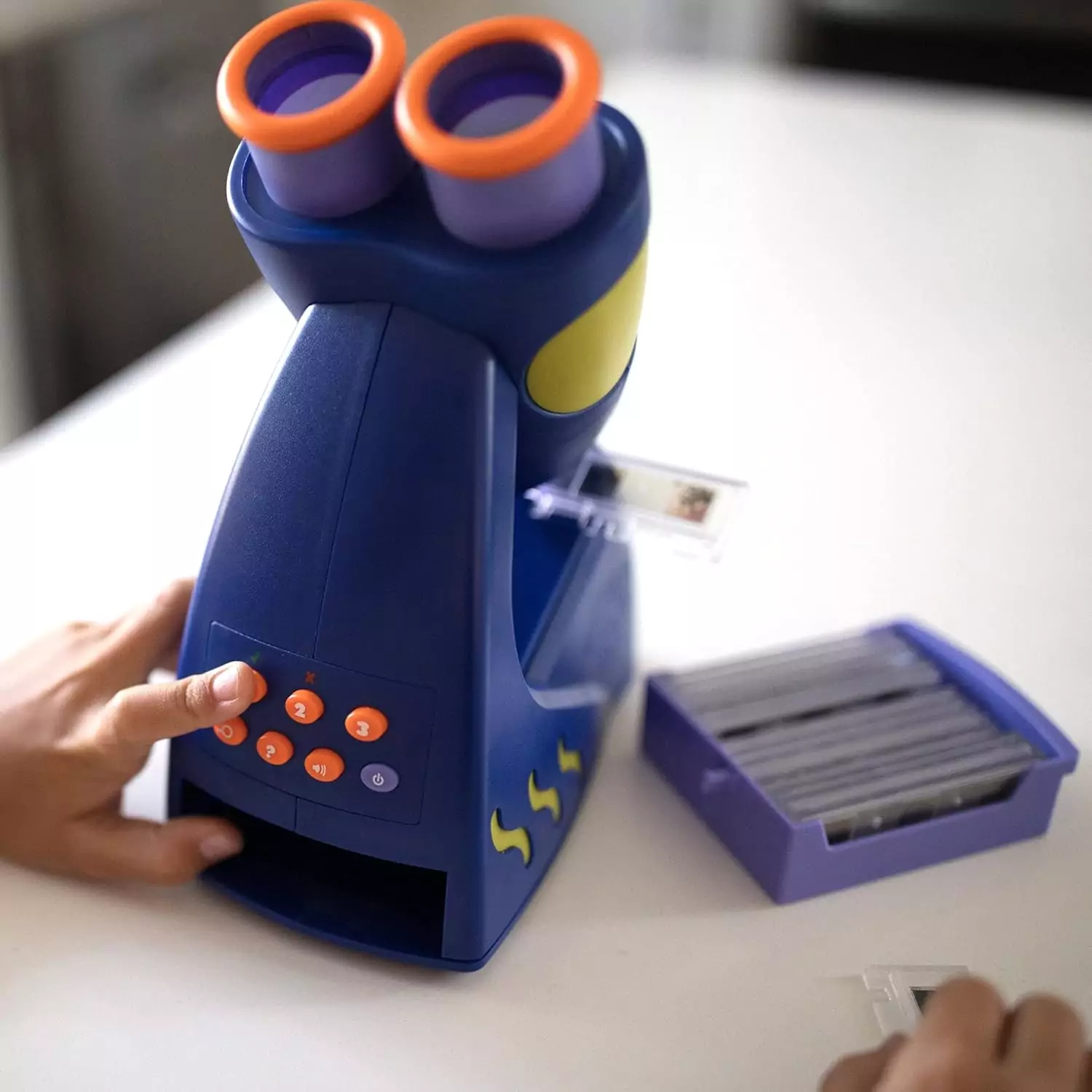 Spark Science Curiosity with GeoSafari Jr. Microscope